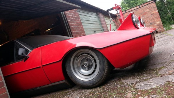 Stanced '77 Lotus Elite... Here come the "Lowtus" De l'essence dans mes ...