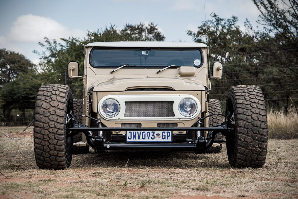 Land Cruiser FJ40 Hot Rod - Safari Stance ! De l'essence dans mes veines