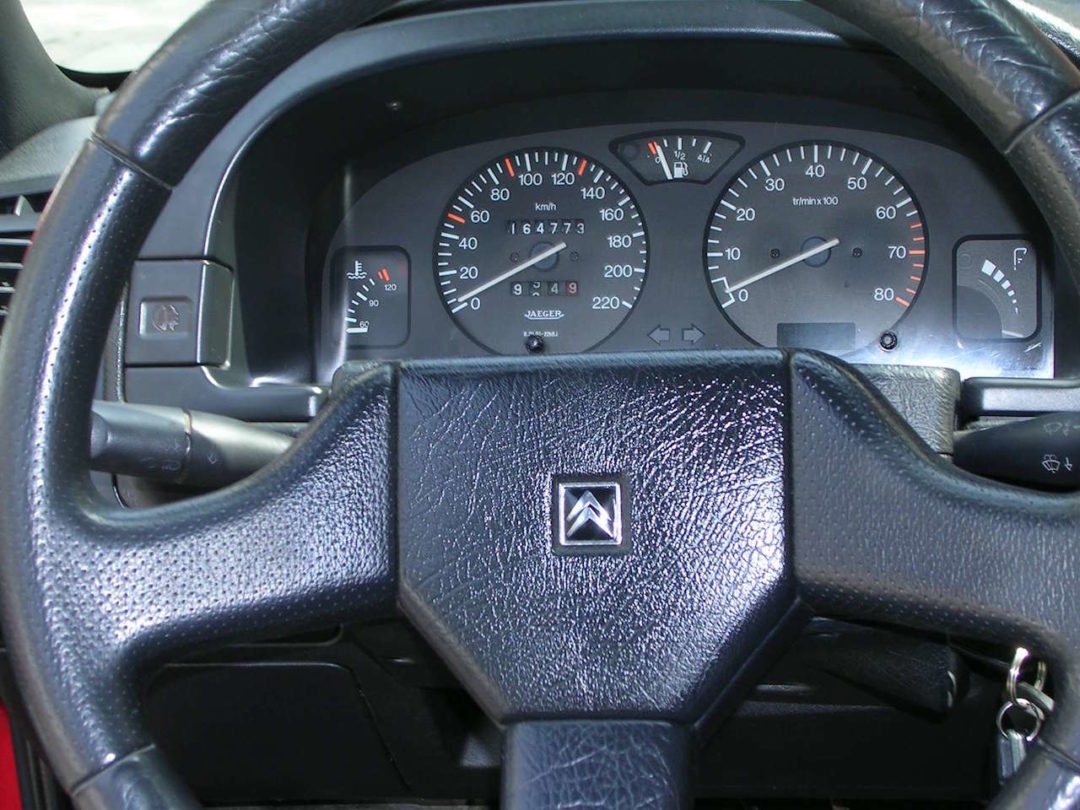 Citroen AX GT, AX Sport et AX GTi : Simple... Basique ! De l'essence ...