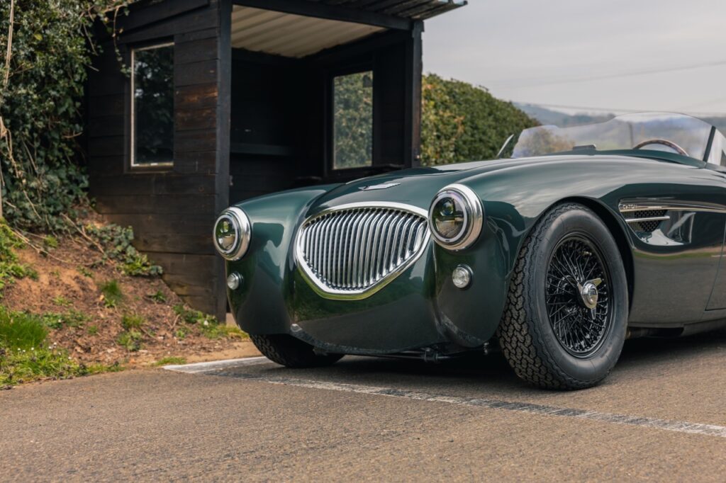 Austin Healey 100 by Caton - Quand les anglais se mettent au Restomod ...